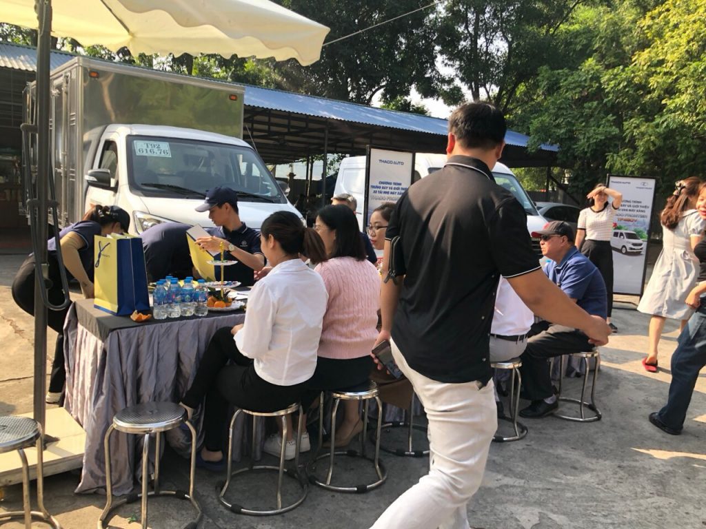 Xe tải TF230 990kg - Chương trình trưng bày giới thiệu sản phẩm