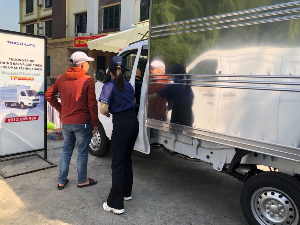 Xe tải TF230 990kg - Chương trình trưng bày giới thiệu sản phẩm